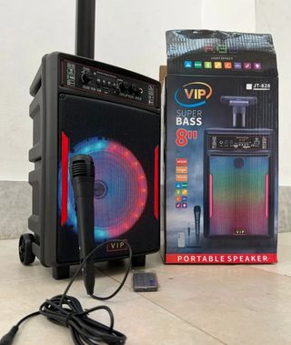 Nuovo 
bluetooth speaker 18000watts P.m.p.o Loud k