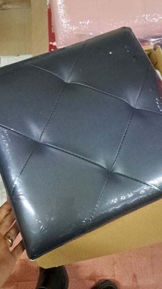 Pouf contenitore nuovo