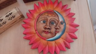 legno intagliato a mano da appendere