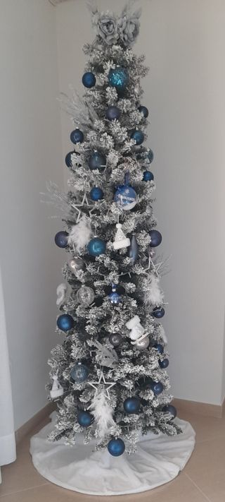 Albero di natale slim innevato