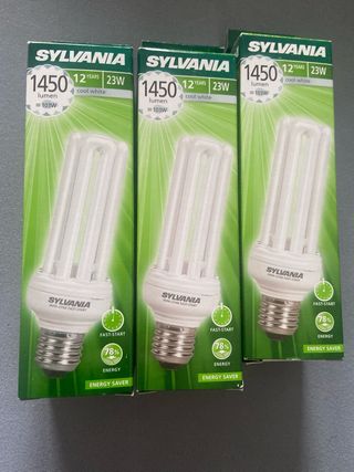 3 lampadine a luce bianca