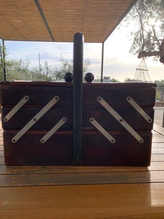 grande cestino da cucito in legno vintage