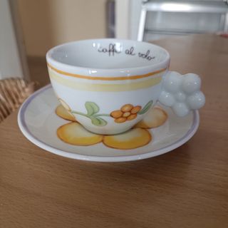 Tazza in porcellana