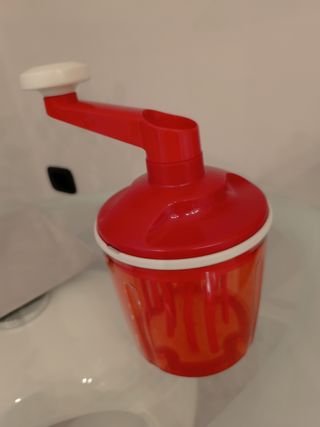 Tupperware monta panna