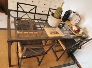 Tavolo ferro e vetro Ikea