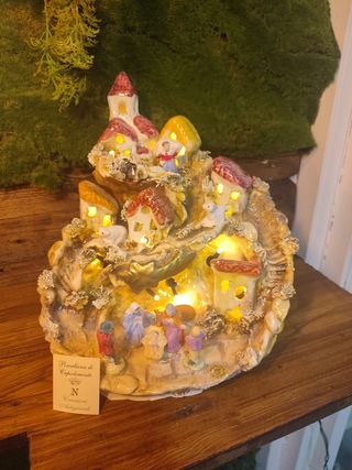 Presepe in ceramica con luci