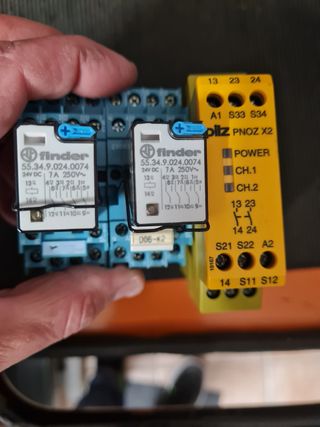 Pilz relè di sicurezza