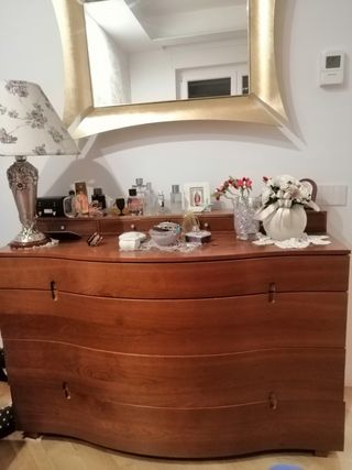 Cassettiera e comodini per camera letto