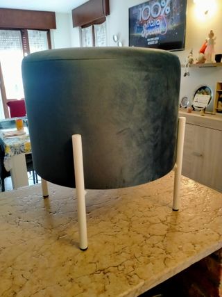 Pouff di design interamente fatto a mano