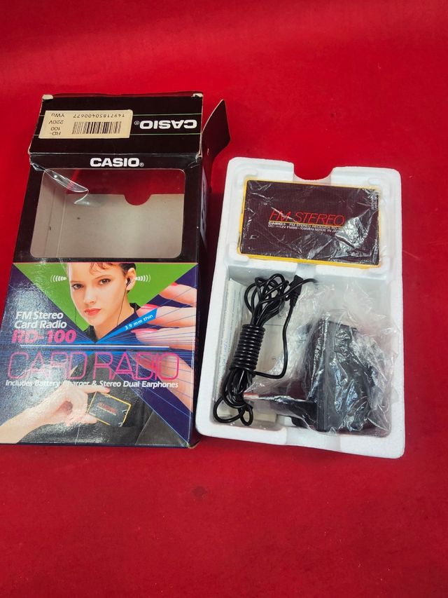 Casio vintage RD-100 Fm stereo card radi de segunda mano por 200 EUR en A Malata en WALLAPOP