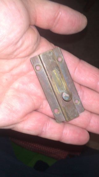 ferma porta con ferro ferretto