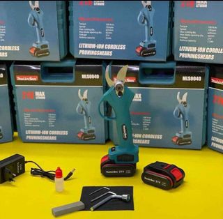 Forbice Da Potatura A Batteria