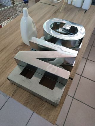 Lettere+flacone Seletti