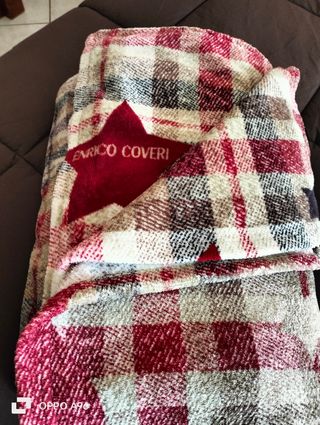 Plaid matrimoniale.