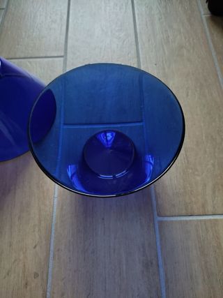 Ciotole di vetro blu