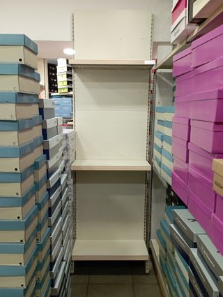 Scaffali negozio varie metrature