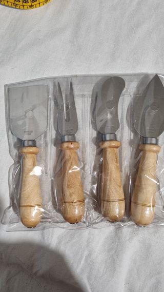Set coltelli per formaggi in acciaio