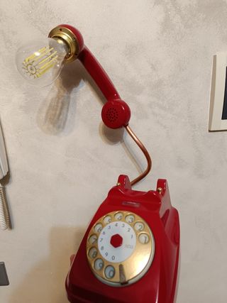 Lampada vintage rosso scuro