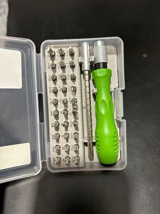 giravite con ricambi utensili per casa