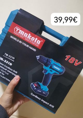 TRAPANO AVVITATORE NUOVO 18V CON ACCESSORI NUOVO