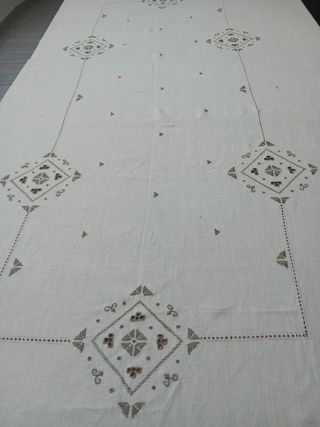 Tovaglia tuttaricamata a mano antica