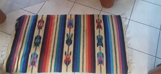 Tappeto artigianale a frange