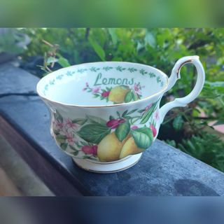 Royal Albert Lemons
