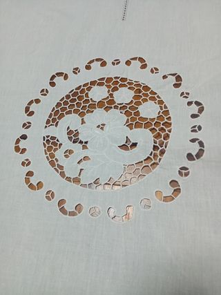 Tendone lino bianco intaglio a mano