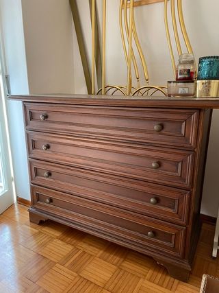 Cassettiera classica e due comodini