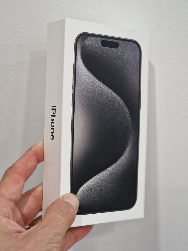 Iphone 25 Pro max 256gb negro precintado d'occasion pour 1 325 EUR in ...