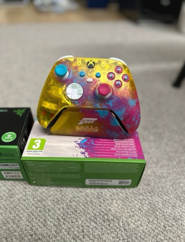 Mando Forza Horizon 5 Y Base Carga Forza Horizon 5 De Segunda Mano Por