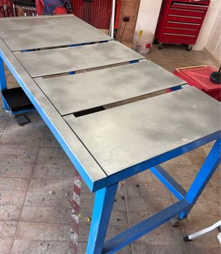 Banco da lavoro in ferro, piano da saldatore