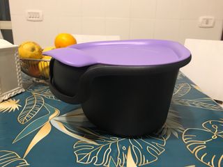 Contenitore tupperware