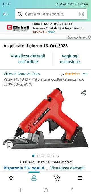 Pistola colla a caldo.
