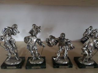 Statuette argentate moschettieri con base marmo