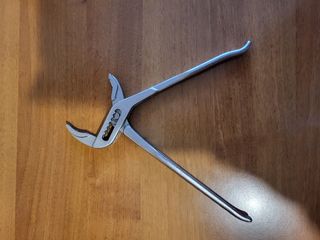 Pinza a pappagallo