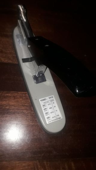 Cucitrice da tavolo da 6mm a 13 mm