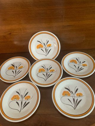 Set di sei piatti vintage dipinti a mano anni 60