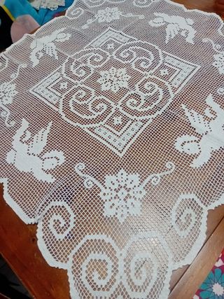 Tovaglietta a mano bianca