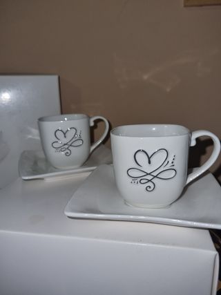 Set di 2 tazzine da caffè e piattini