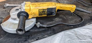 Dewalt Smerigliatrice