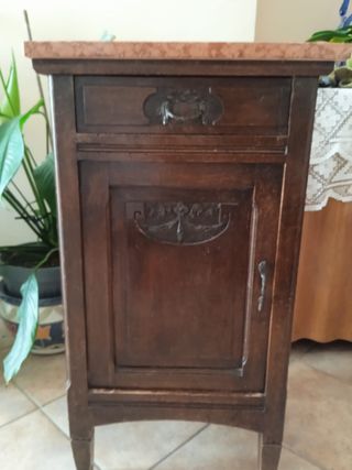 Comodino primi 900