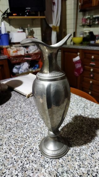 vaso in metallo vintage