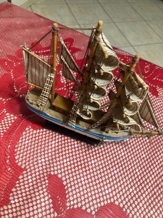 nave in  legno vintage
