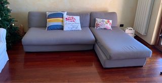 divano con chaise longue