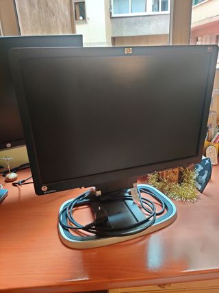 Monitor HP 19 pulgadas de segunda mano Madrid en WALLAPOP