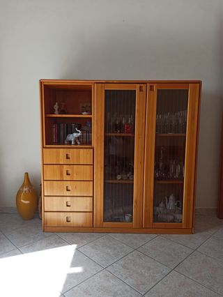 Vetrina soggiorno, in legno ciliegio