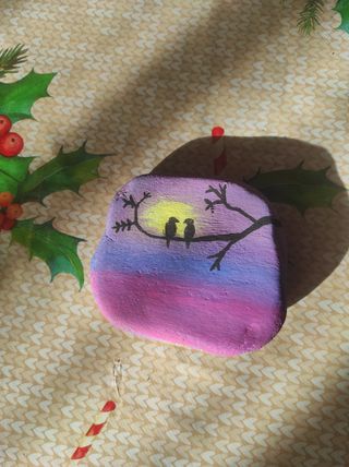 Vendo pietra decorata a mano