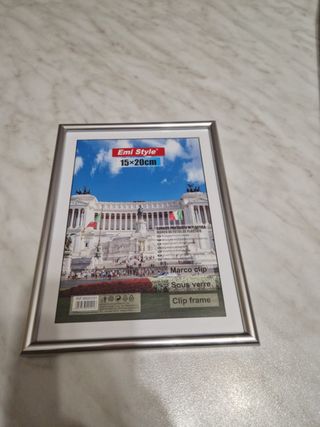 Cornice portafoto in plastica grigia 15x20cm
