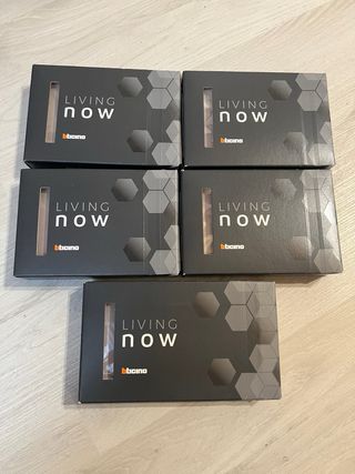 materiale elettrico bticino living now